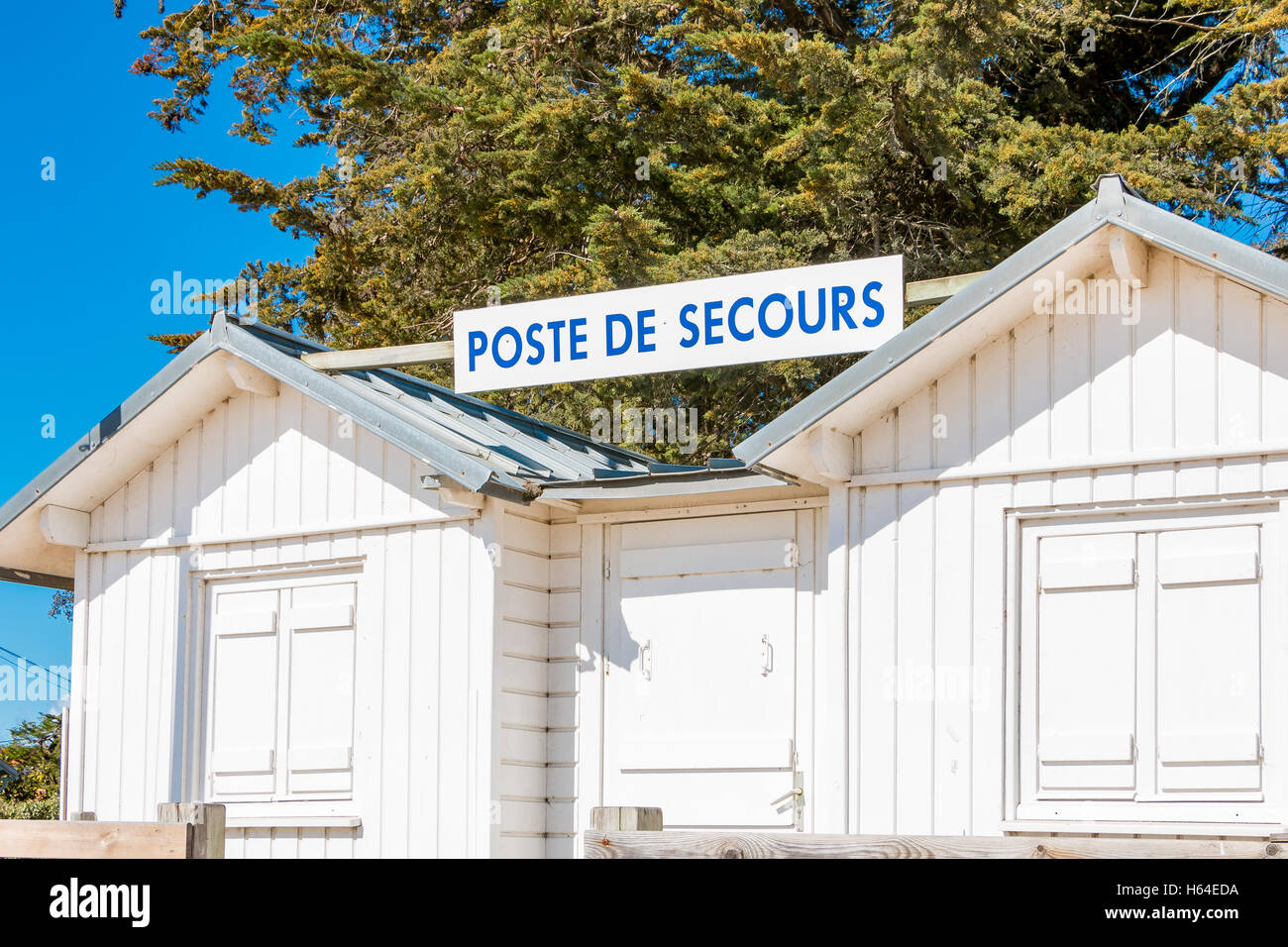 wooden security hut in the beach Stock Photo - Alamy