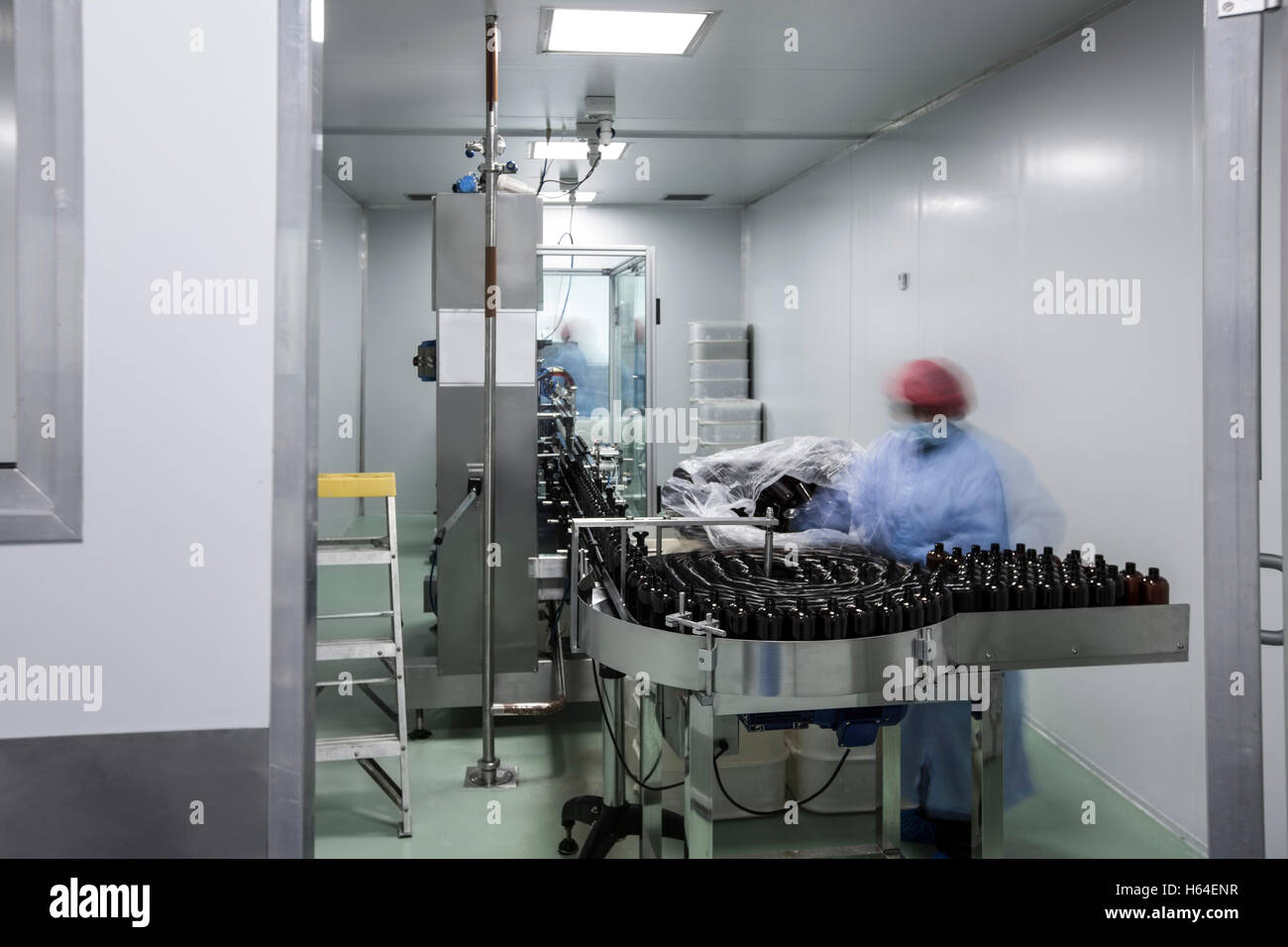 Medicine factory africa hi-res stock photography and images - Alamy