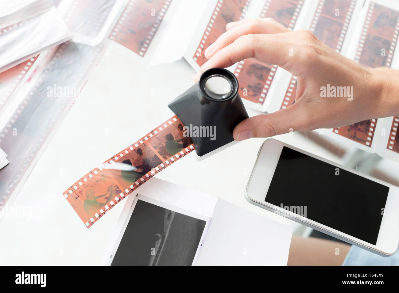 Magnifying glass elevated view hi-res stock photography and images - Alamy