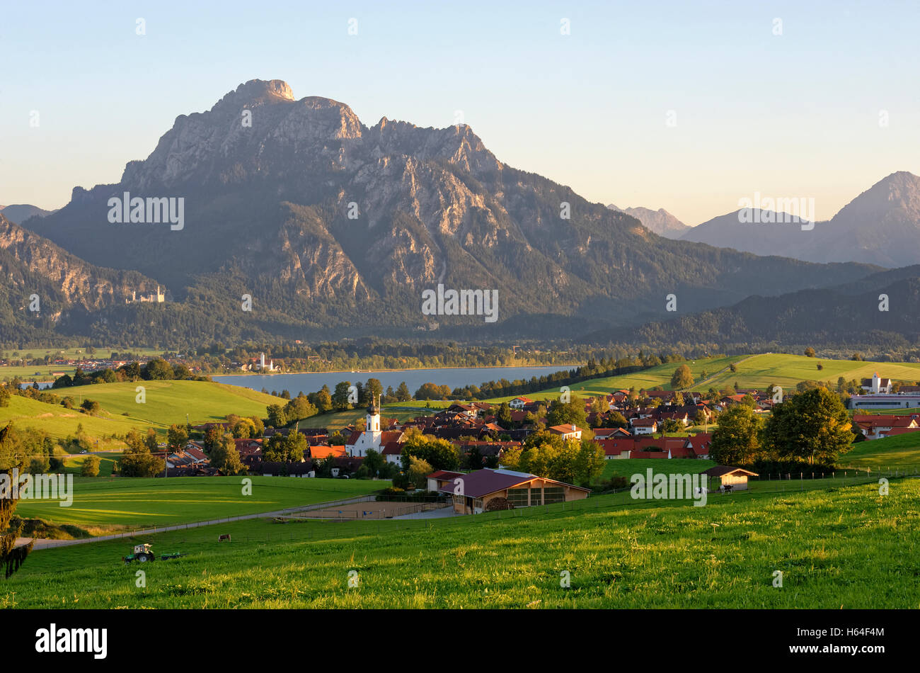 Germany, Bavaria, East Allgaeu, Rieden at Lake Forggensee ...