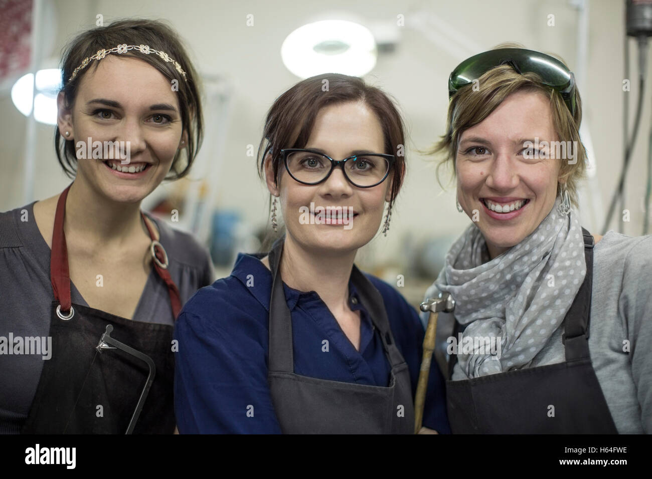 Goldsmiths craft hi-res stock photography and images - Alamy