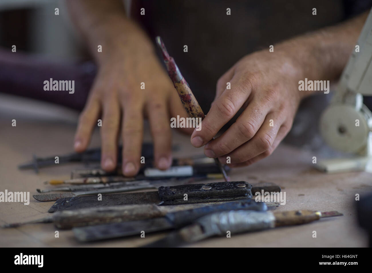 Sculptor with sculpting tools Stock Photo - Alamy