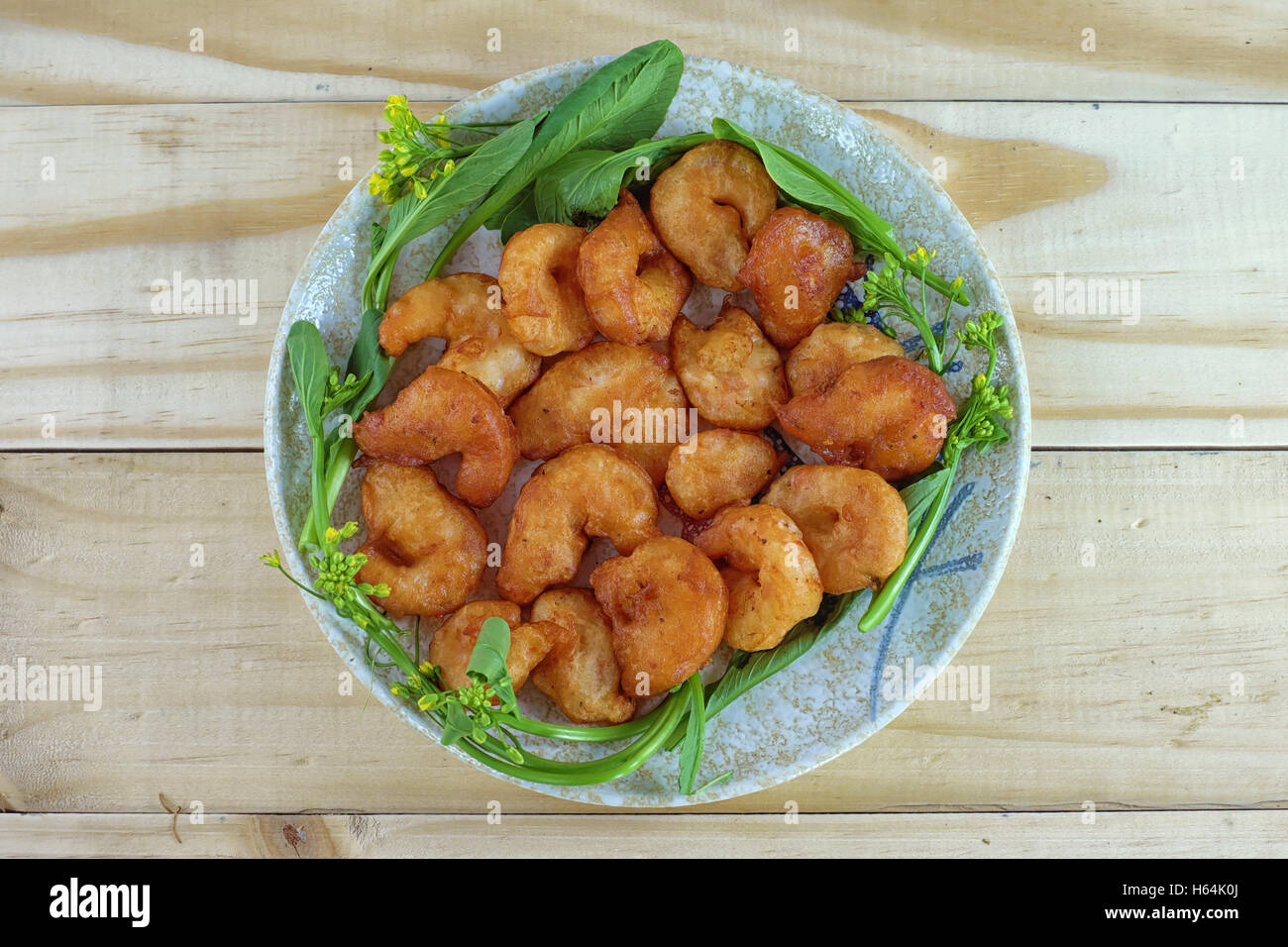 Breaded jumbo shrimp hi-res stock photography and images - Alamy
