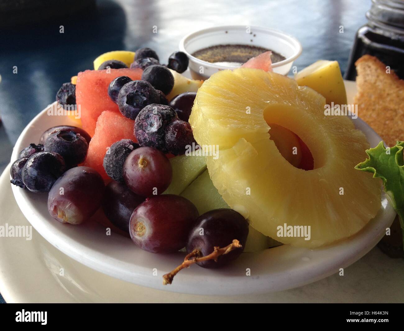 Fruit plate hi-res stock photography and images - Alamy