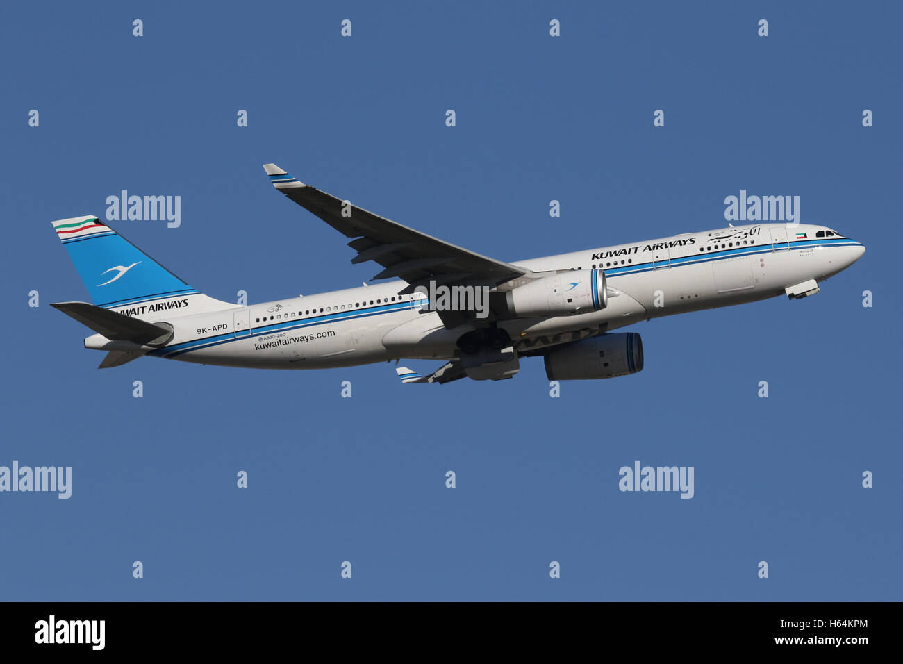 Kuwait plane hi-res stock photography and images - Alamy