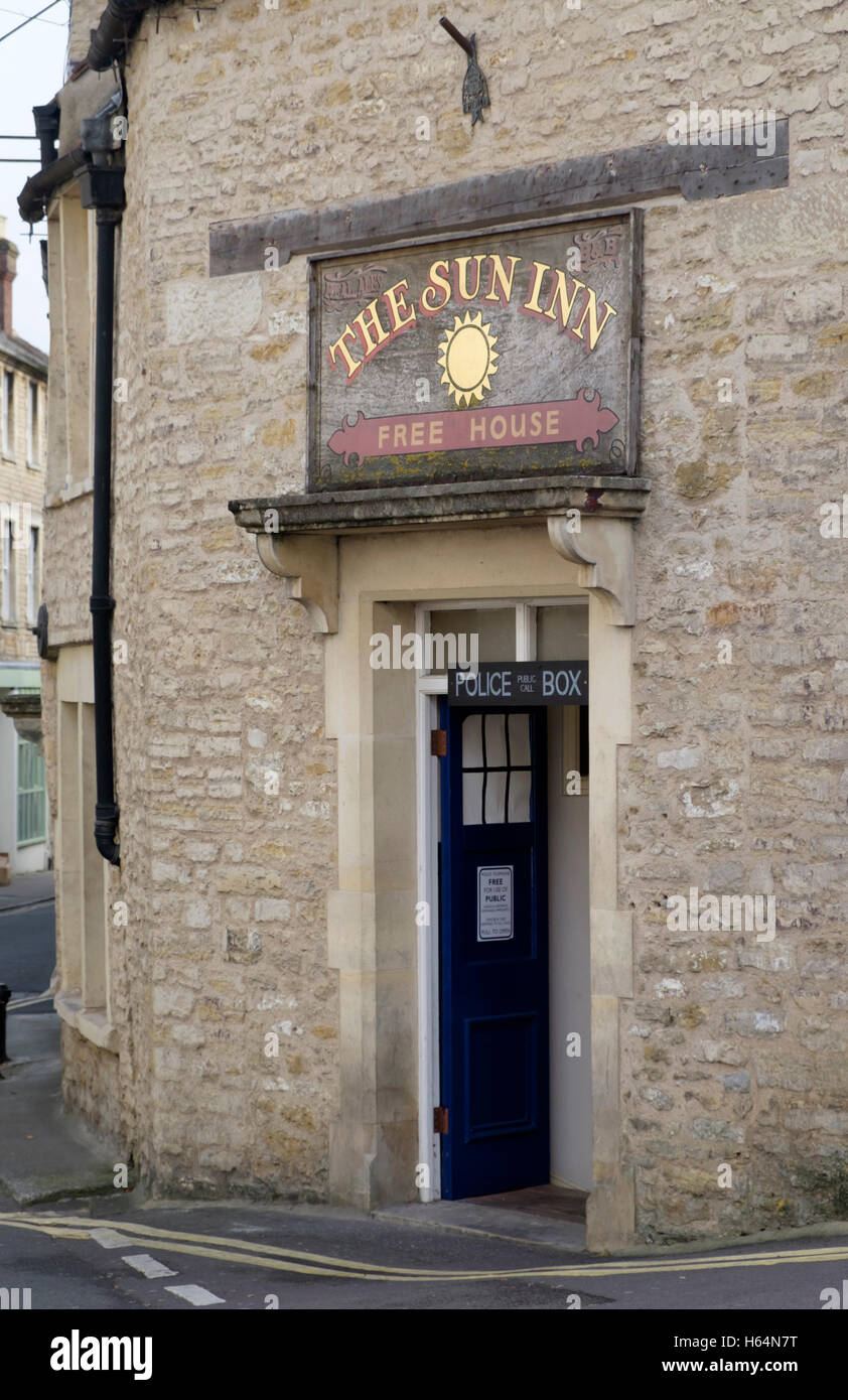 Frome a small town in Somerset England the Sun Inn pub Stock Photo - Alamy