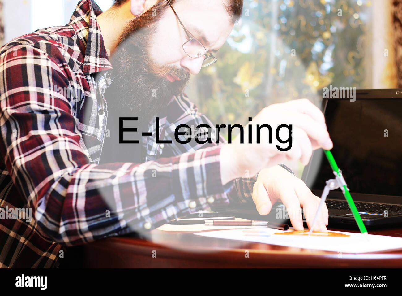 background study online education Stock Photo - Alamy