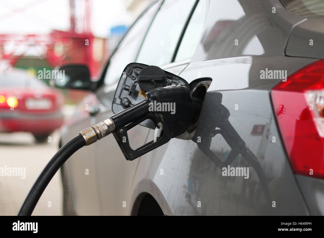 fill up with petrol Stock Photo - Alamy