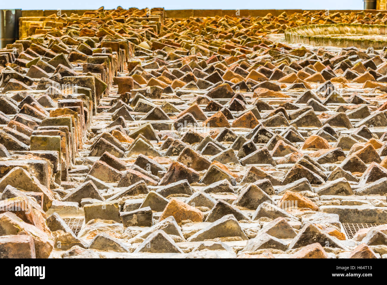 Indented bricks hi-res stock photography and images - Alamy