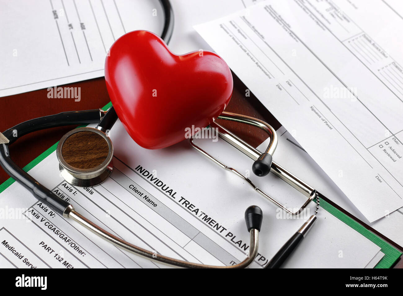 stethoscope medical documents pen Stock Photo - Alamy