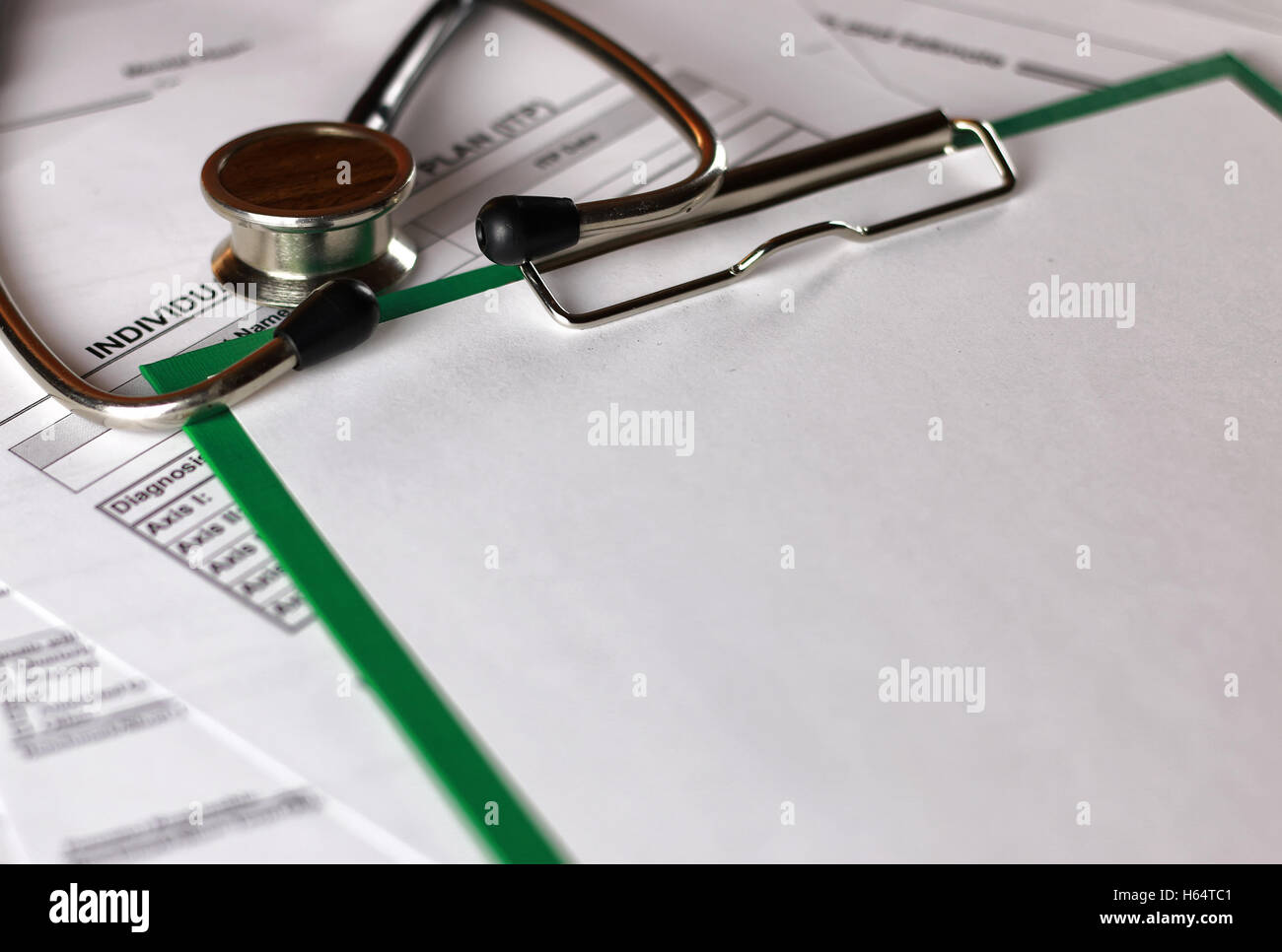 prescription recipe cardiologist stethoscope Stock Photo - Alamy