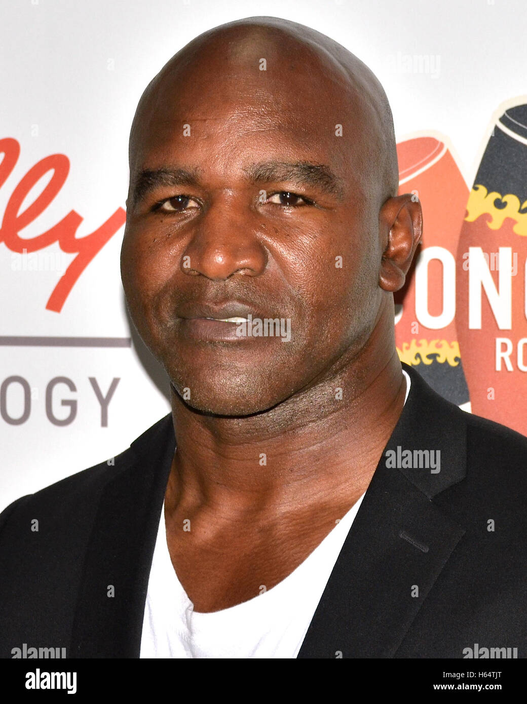 Evander holyfield hi-res stock photography and images - Alamy