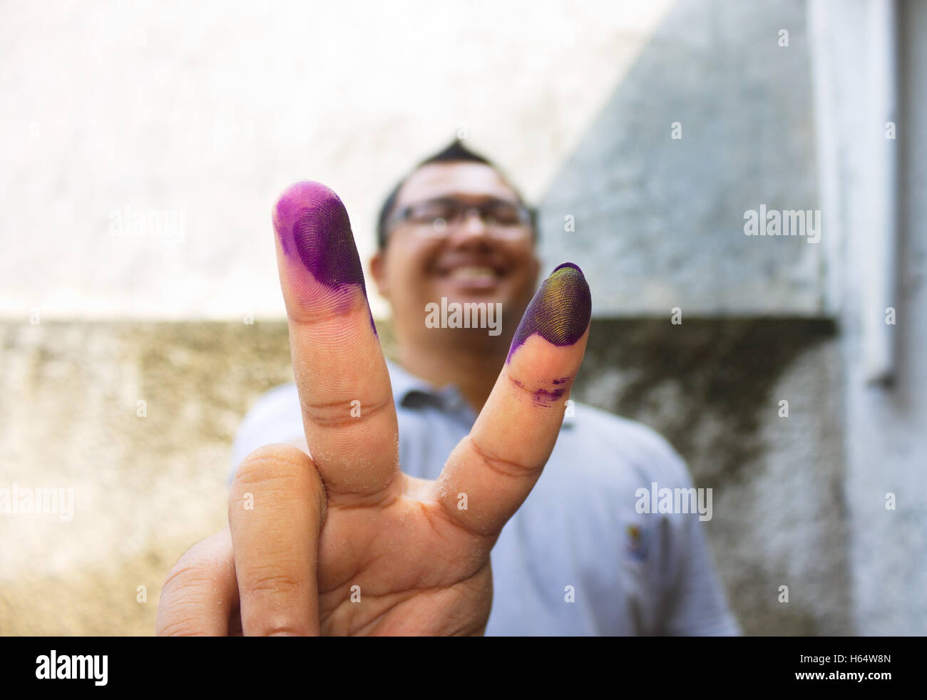 Election voting fingers hi-res stock photography and images - Alamy