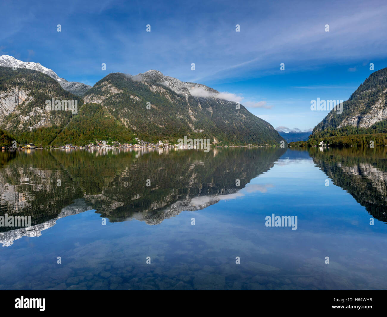 Hallstaettersee, Lake Hallstatt, Hallstatt, Salzburg, Austria, Europe ...