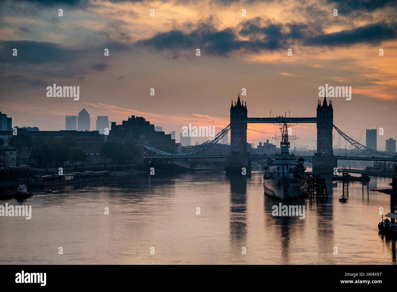 Stunning Autumn Fall sunrise over Tower Bridge and River Thames in ...
