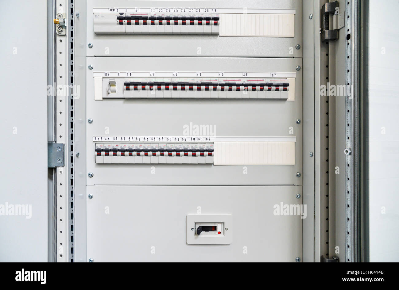 Low-voltage cabinet for power and distribution electricity ...