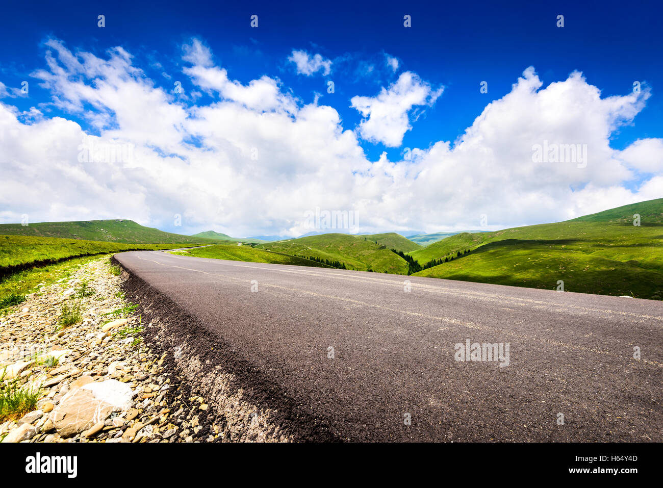 Bucegi, Carpathian Mountains. Transbucegi road, climbing Bucegi ...