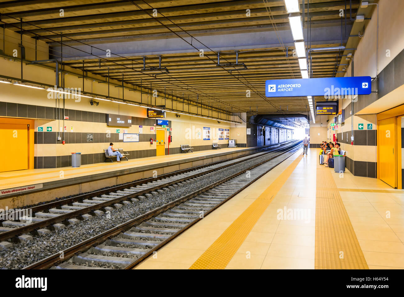 Bari station hi-res stock photography and images - Alamy