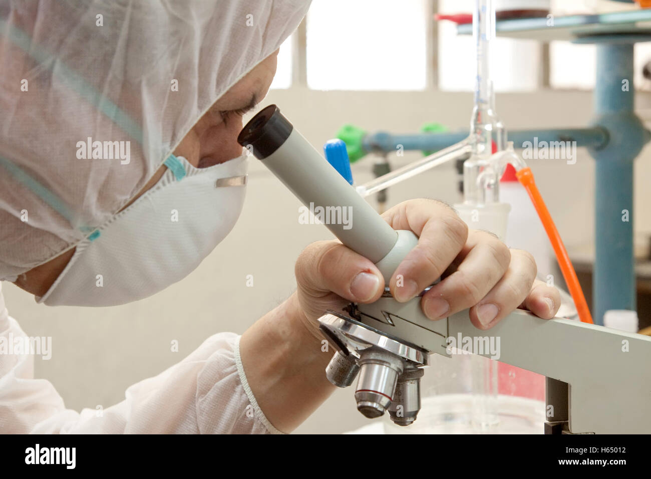 researcher at work in a laboratory Stock Photo - Alamy