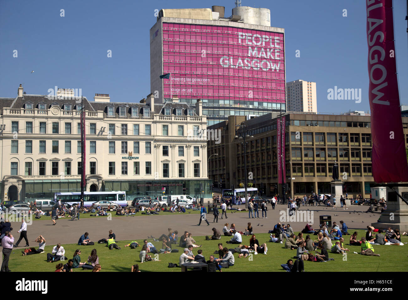 Cenotaph memorial precinct hi-res stock photography and images - Alamy