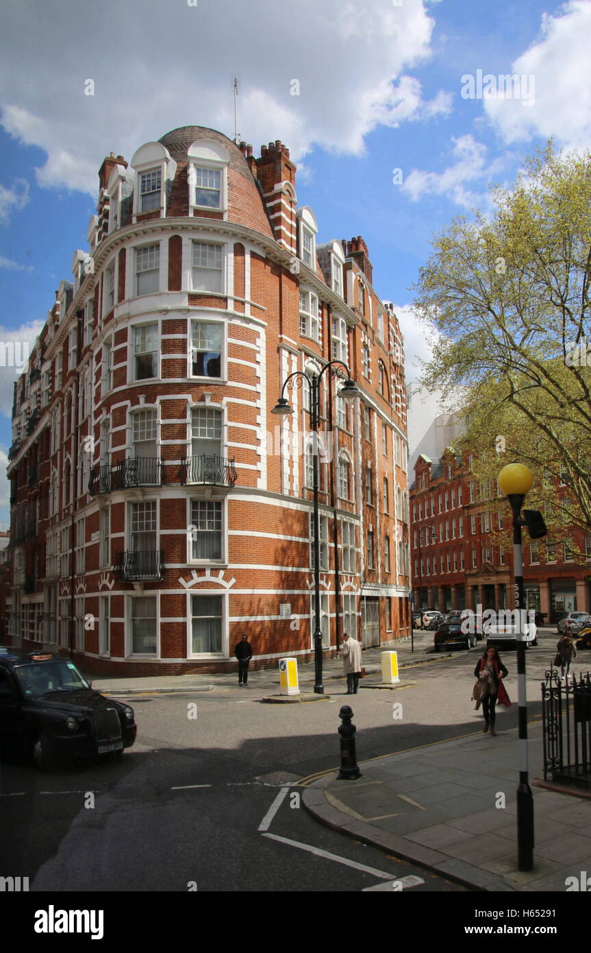 London Street Scene Stock Photo - Alamy