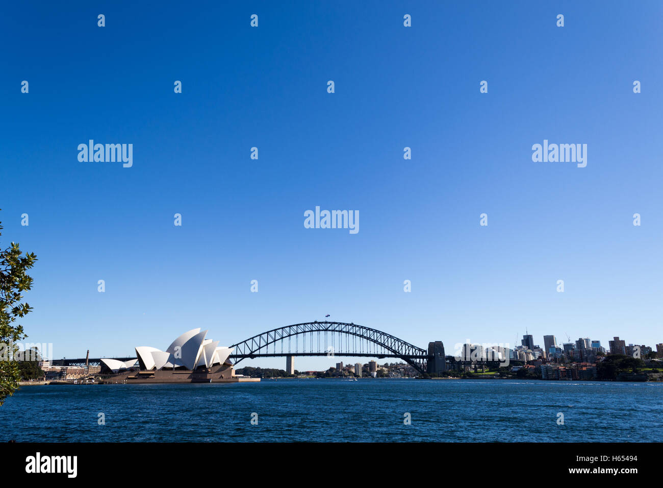 Sydney Opera house and Harbor Bridge are the most iconic monuments in ...