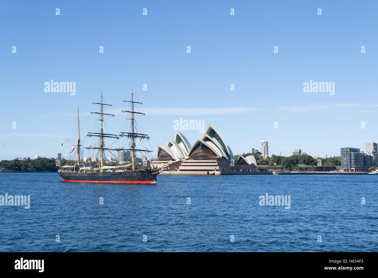 Sydney Opera House is one of the most iconic monuments in Australia ...