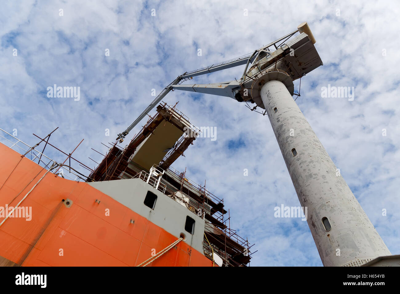 Big cargo ship hi-res stock photography and images - Alamy