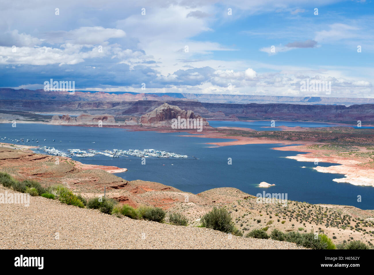 Lake Powell is a reservoir formed by the Glen Canyon dam (Arizona, Utah ...