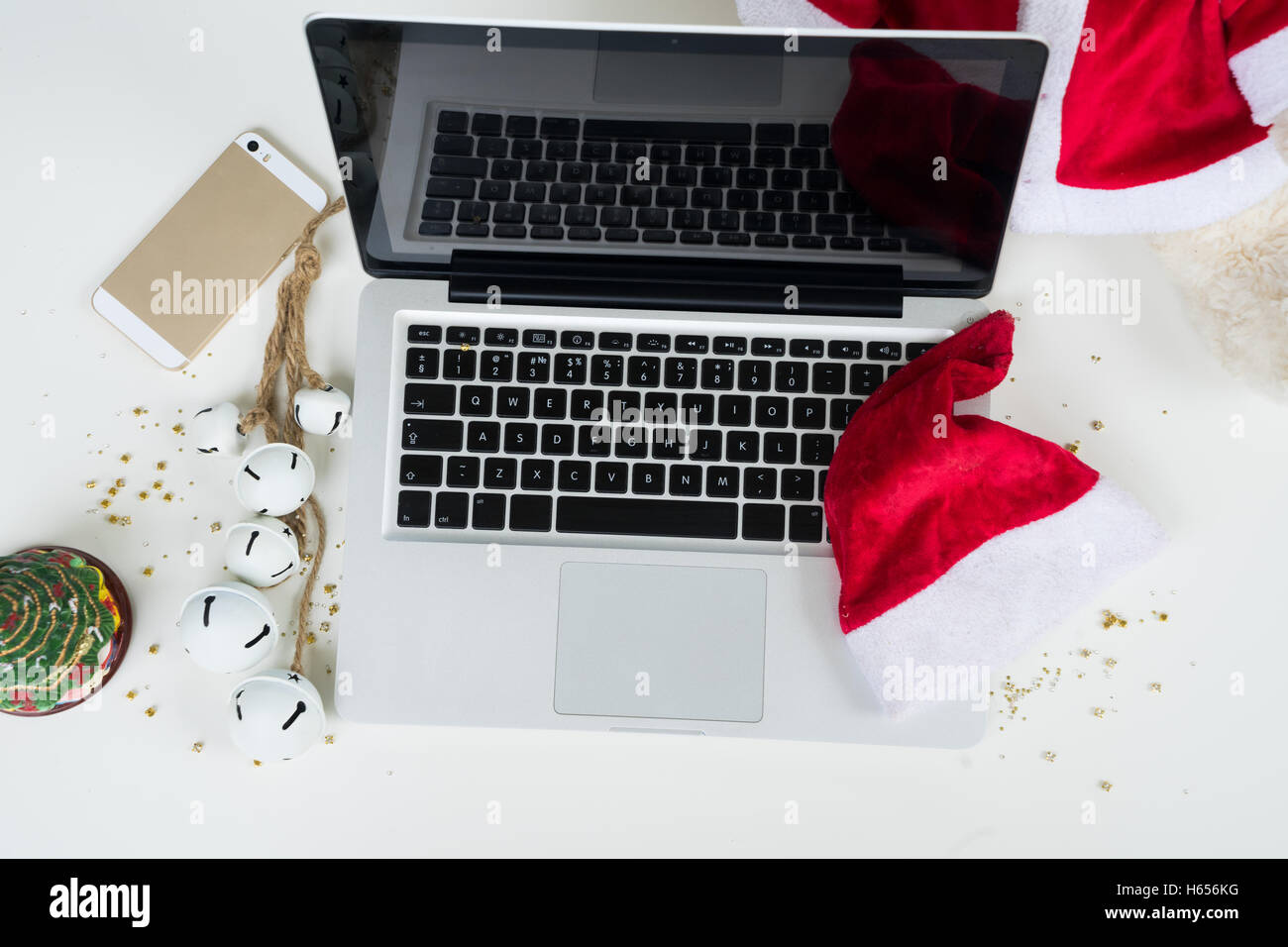 Computer desktop christmas hat hi-res stock photography and images - Alamy