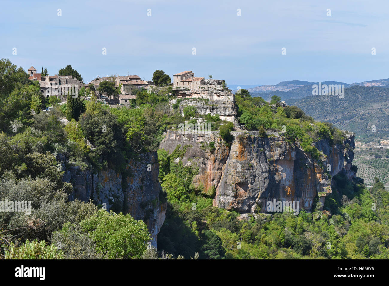 Siurana village hi-res stock photography and images - Alamy