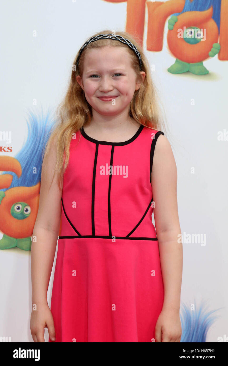 Abigail zoe lewis hi-res stock photography and images - Alamy