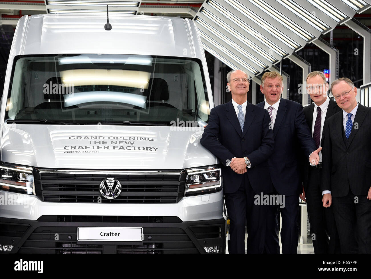Hans Dieter Poetsch (l-r), Chairman of the Supervisory board of ...