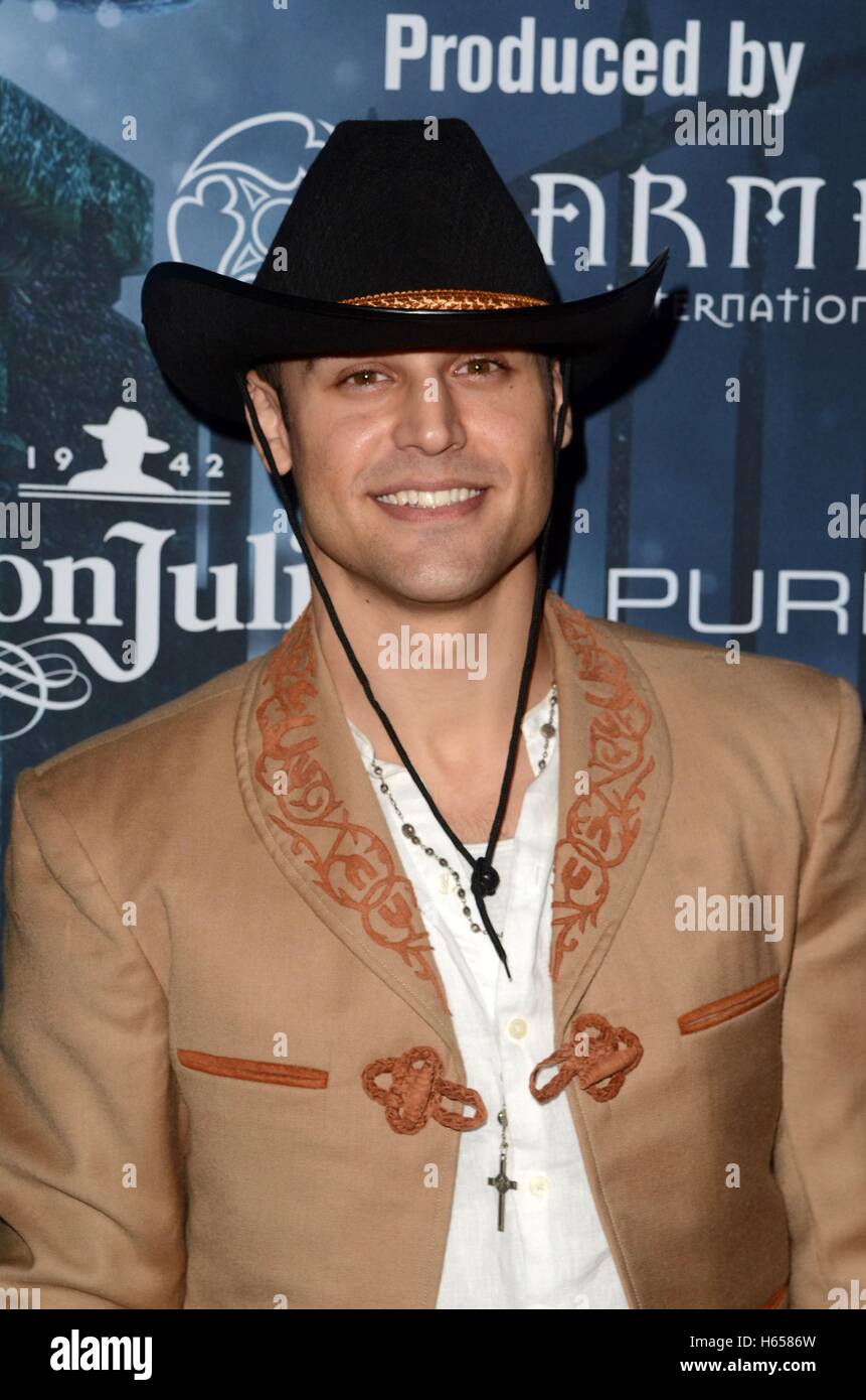 Los Angeles, CA, USA. 22nd Oct, 2016. Ryan Guzman at arrivals for 2016 ...