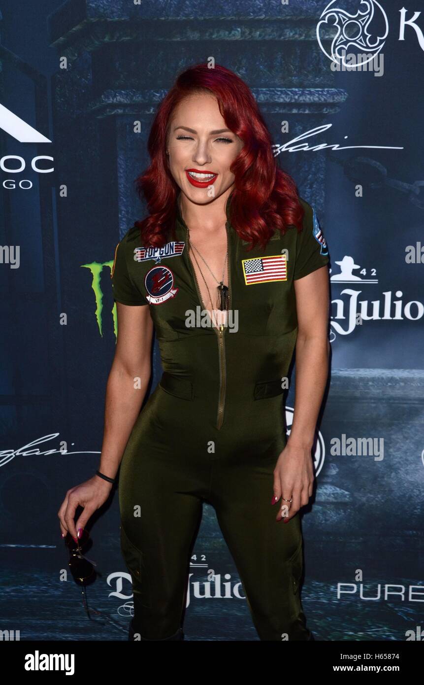 Los Angeles, CA, USA. 22nd Oct, 2016. Sharna Burgess at arrivals for ...