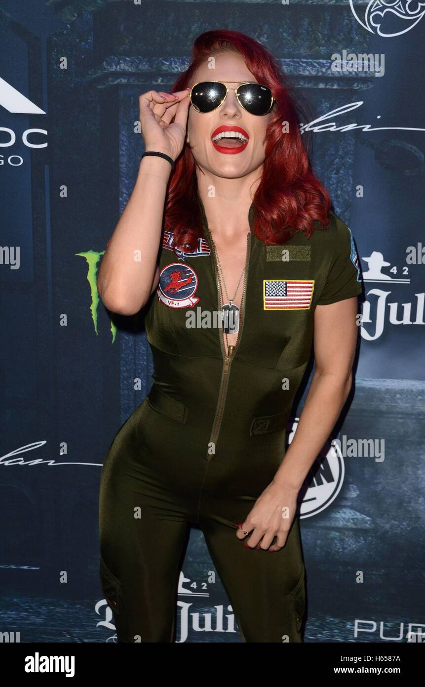 Los Angeles, CA, USA. 22nd Oct, 2016. Sharna Burgess at arrivals for ...