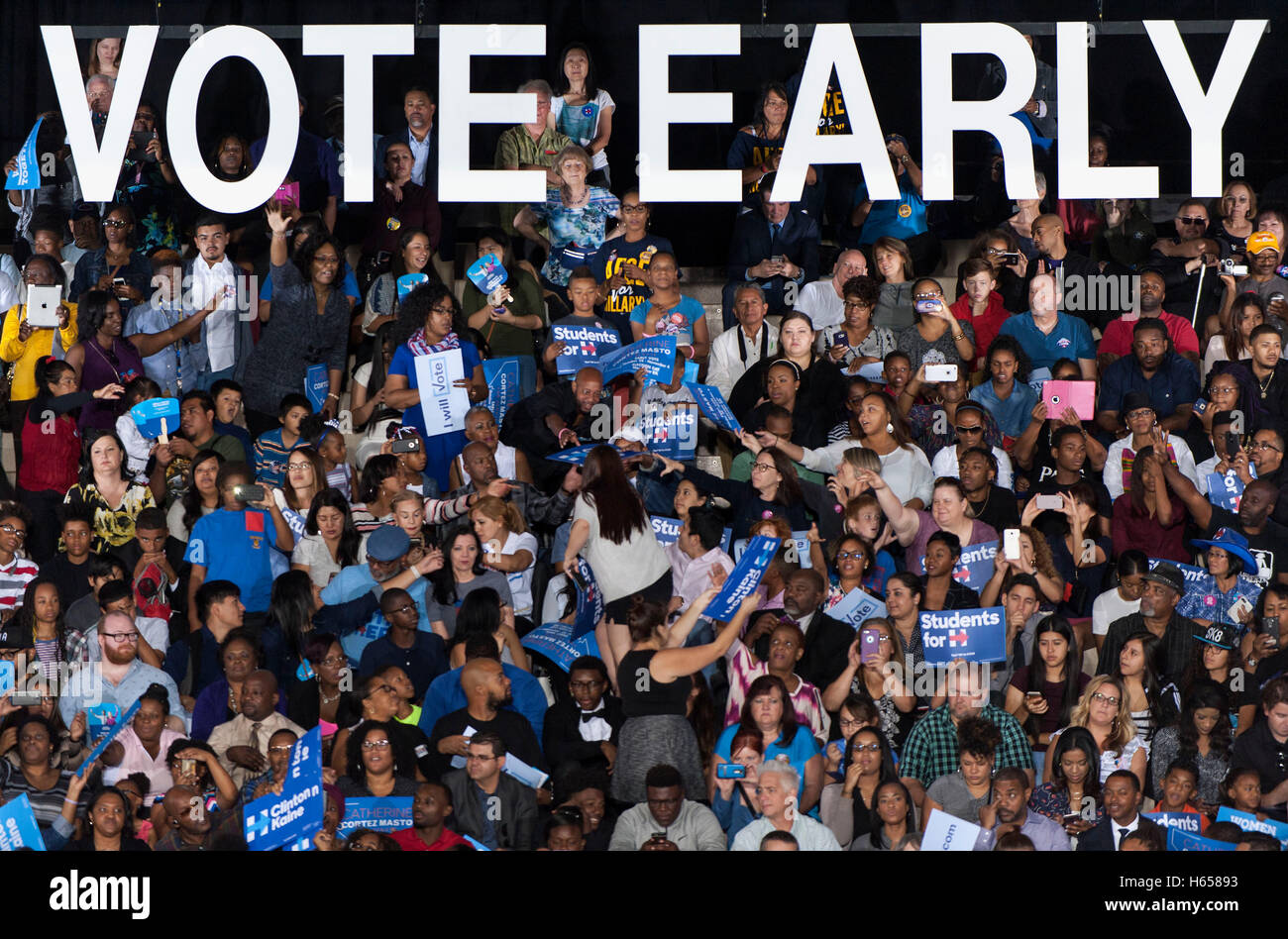 North Las Vegas, Nevada, USA. 23rd Oct, 2016. People gather at the ...