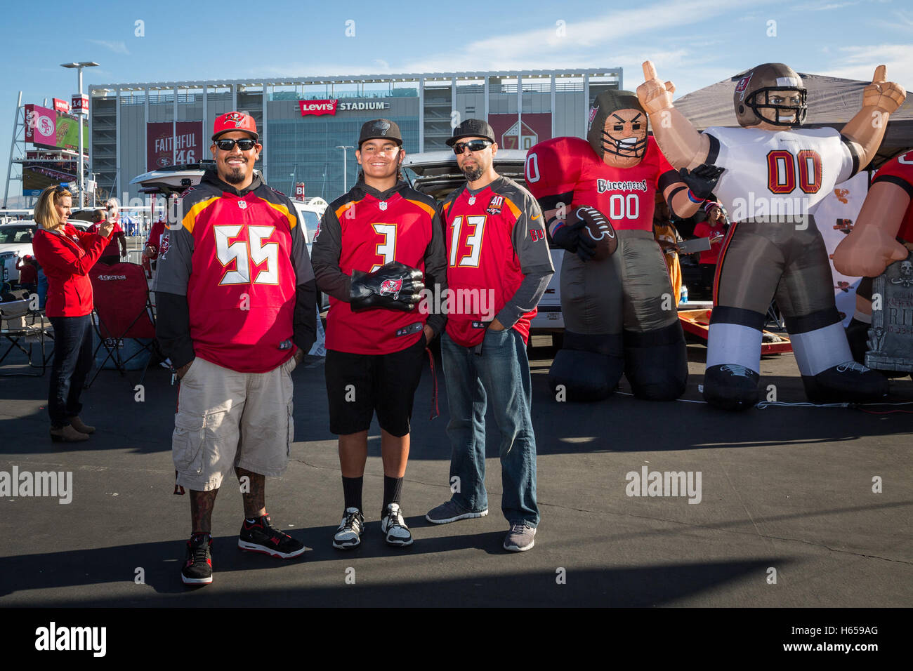 Florida, USA. 23rd Oct, 2016. LOREN ELLIOTT | Times .From left ...