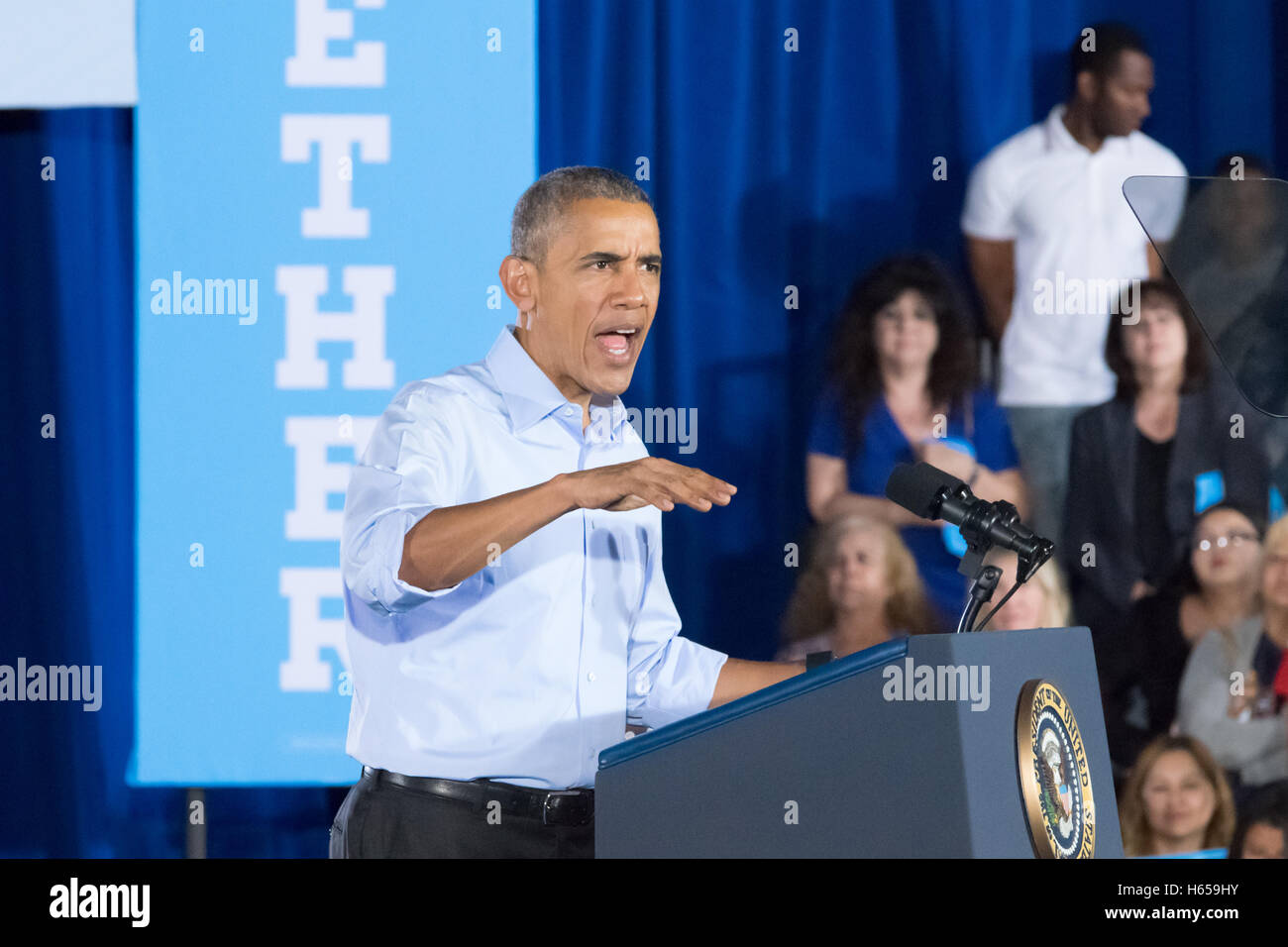 Las Vegas, USA. 23rd Oct, 2016. President Obama rallies the crowd at ...