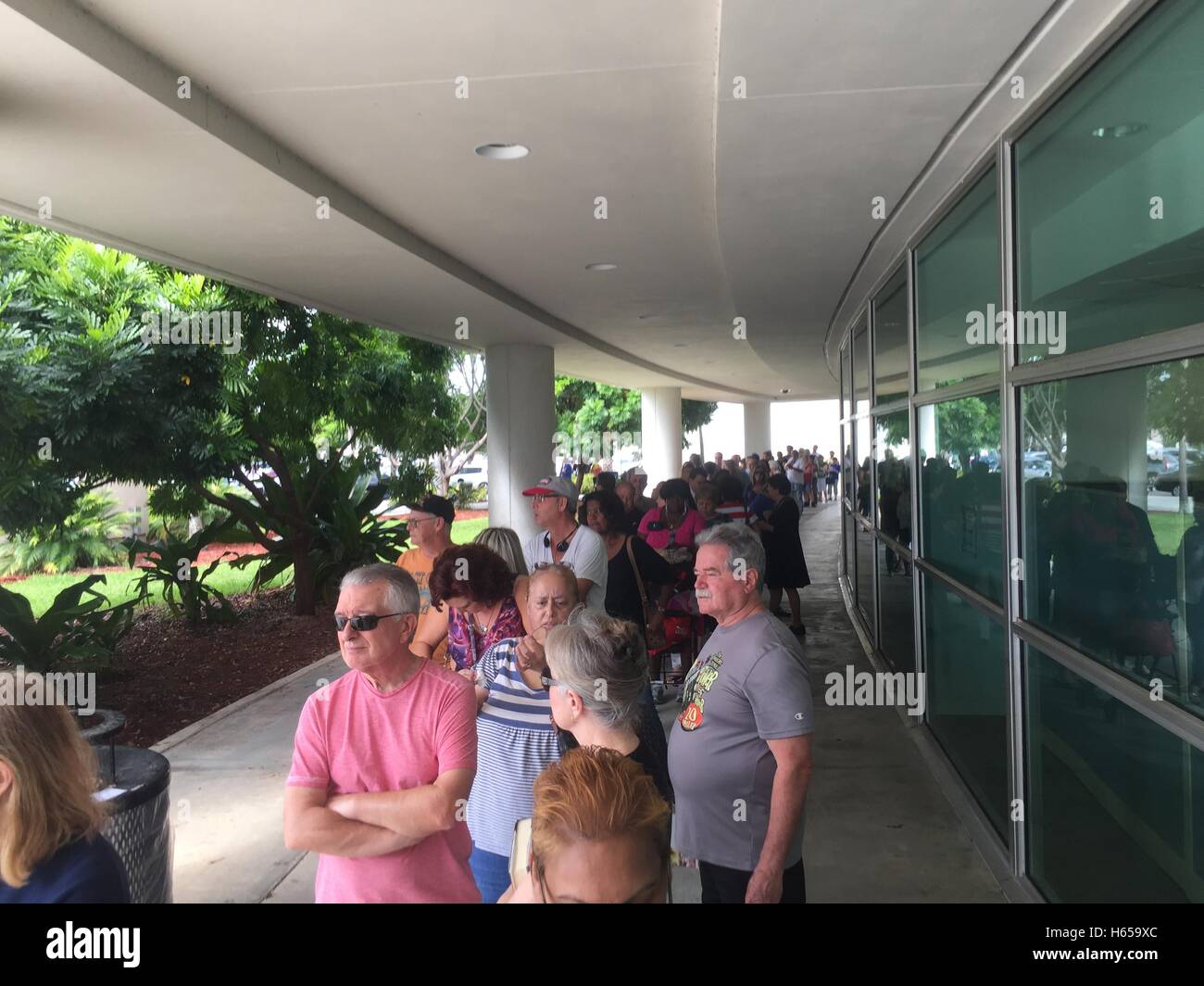 24 voting hi-res stock photography and images - Alamy