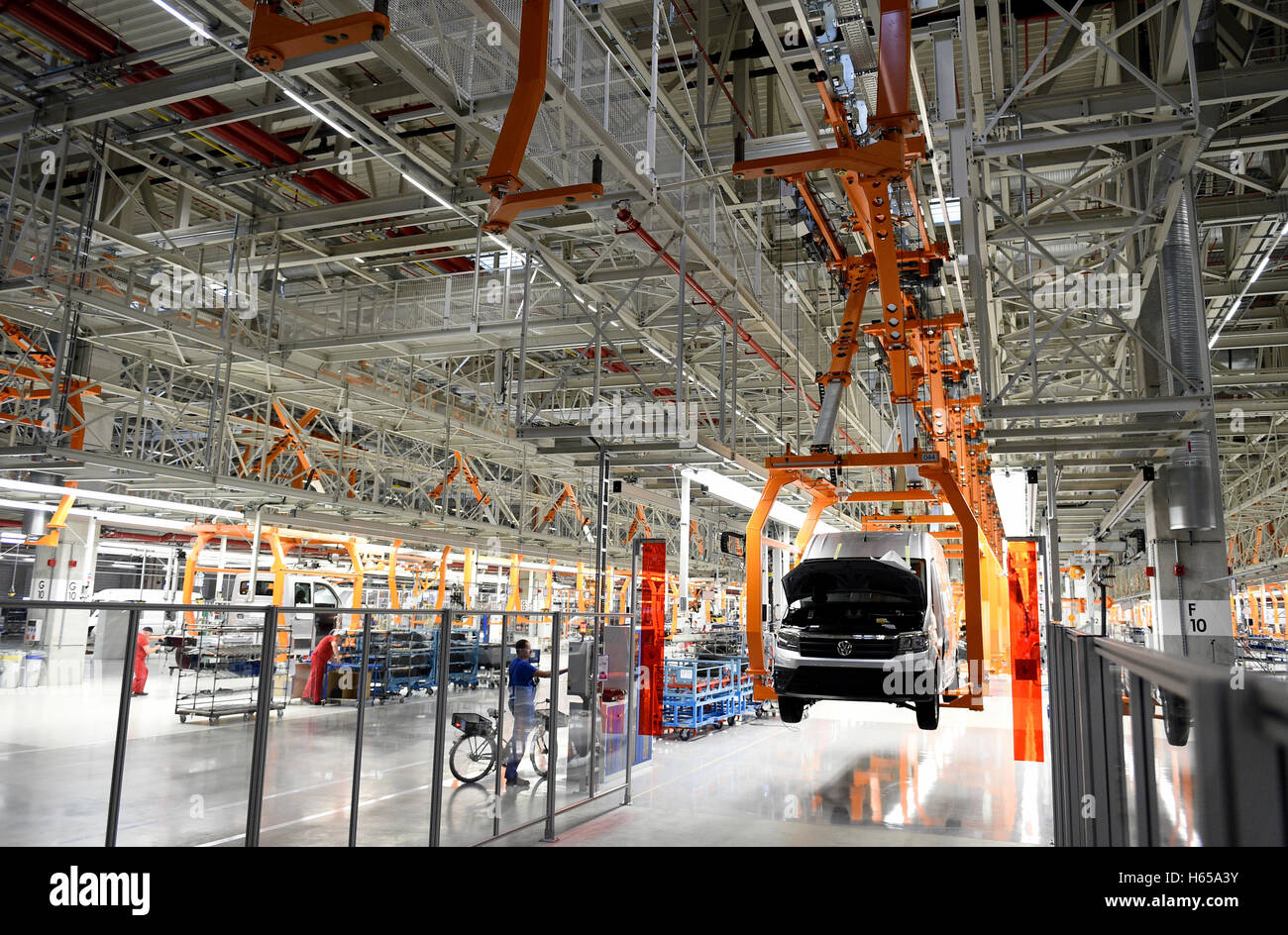 Vw van factory hi-res stock photography and images - Alamy