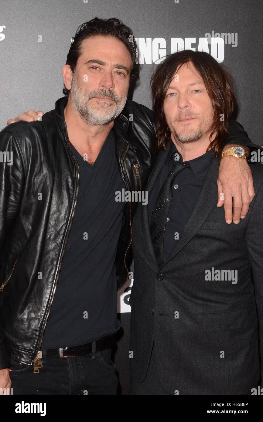 Jeffrey dean morgan and norman reedus hi-res stock photography and ... Jeffrey dean morgan and norman reedus hi-res stock photography and ...