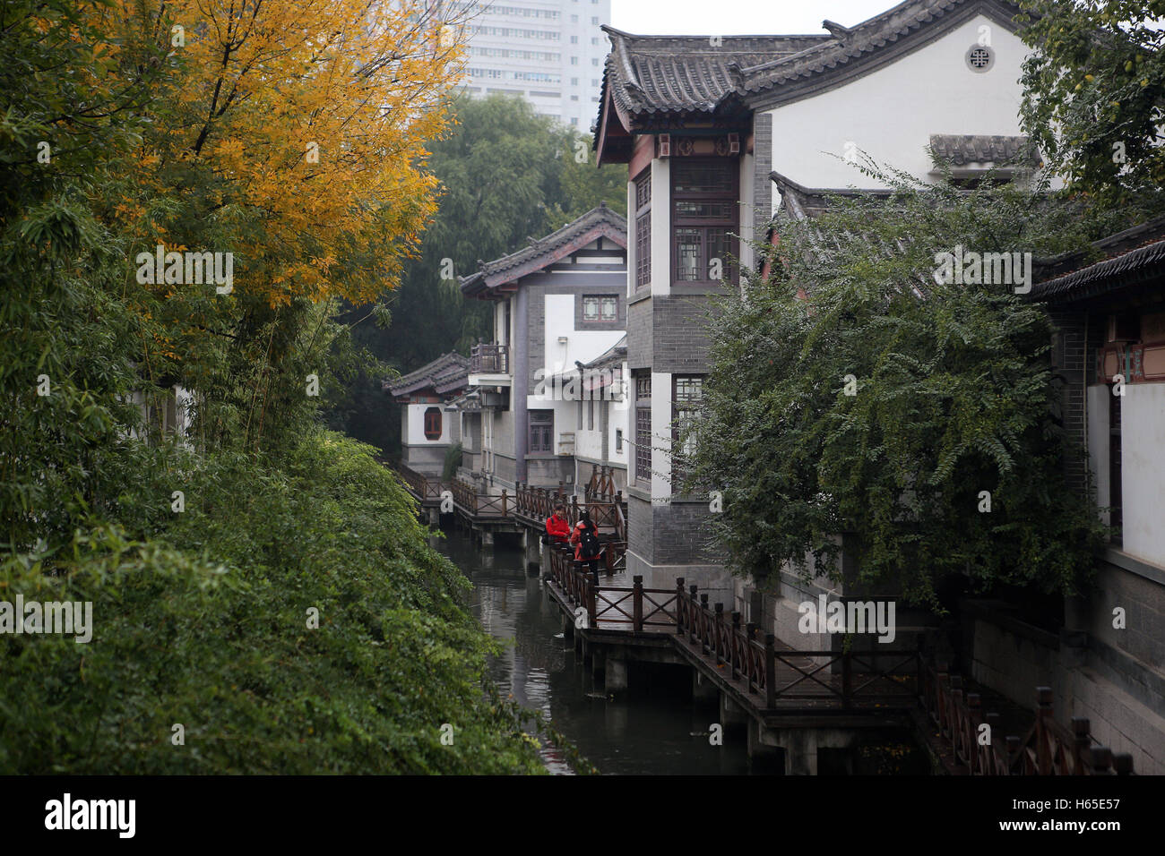 Jinan, Jinan, China. 23rd Oct, 2016. Jinan, CHINA-October 23 2016: (EDITORIAL USE ONLY. CHINA ...