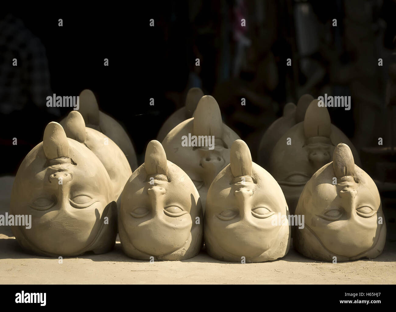Clay faces hi-res stock photography and images - Alamy