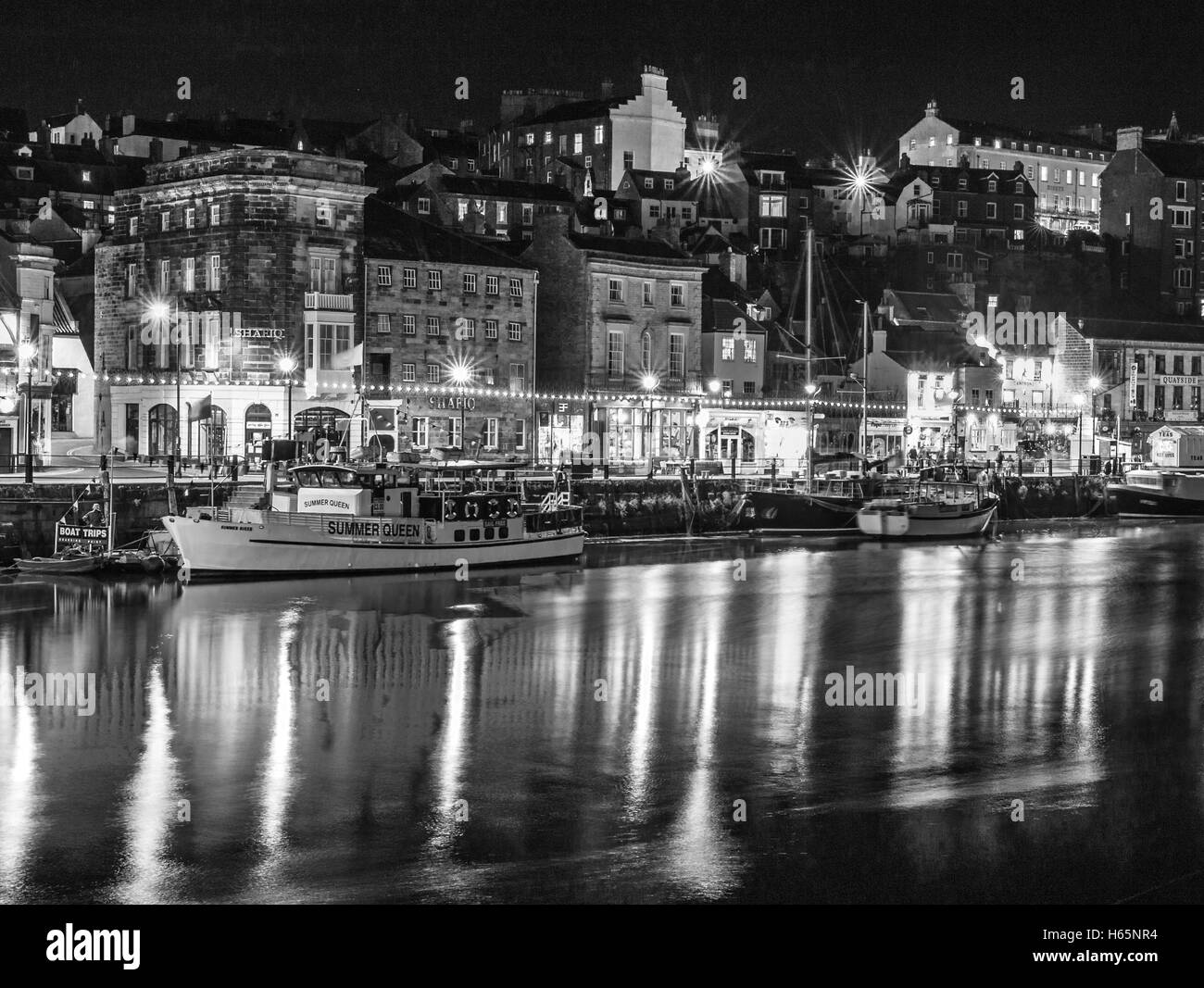 Whitby in black and white hi-res stock photography and images - Alamy