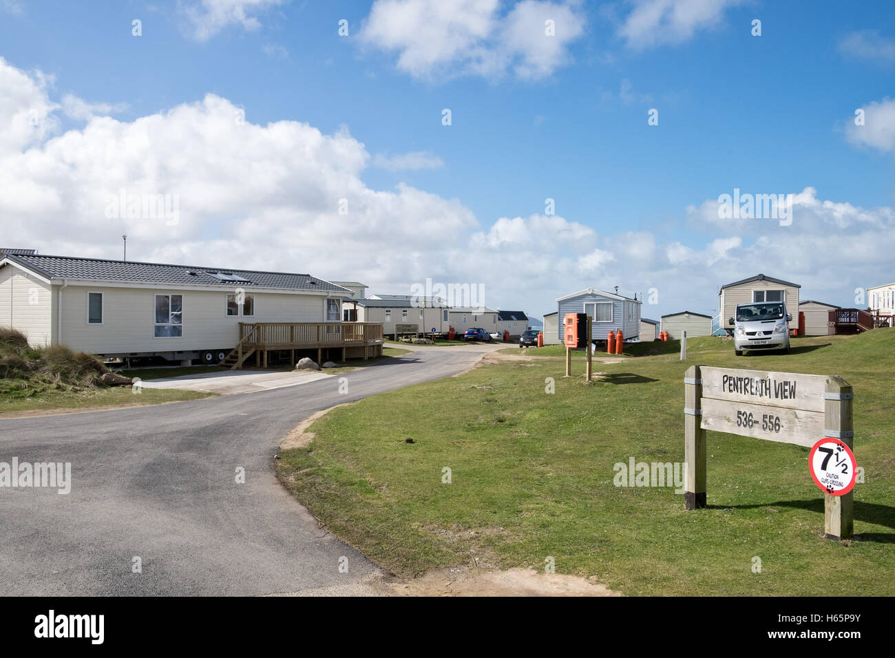 Static caravans on the Perran Sands caravan park on a sunny summers day ...