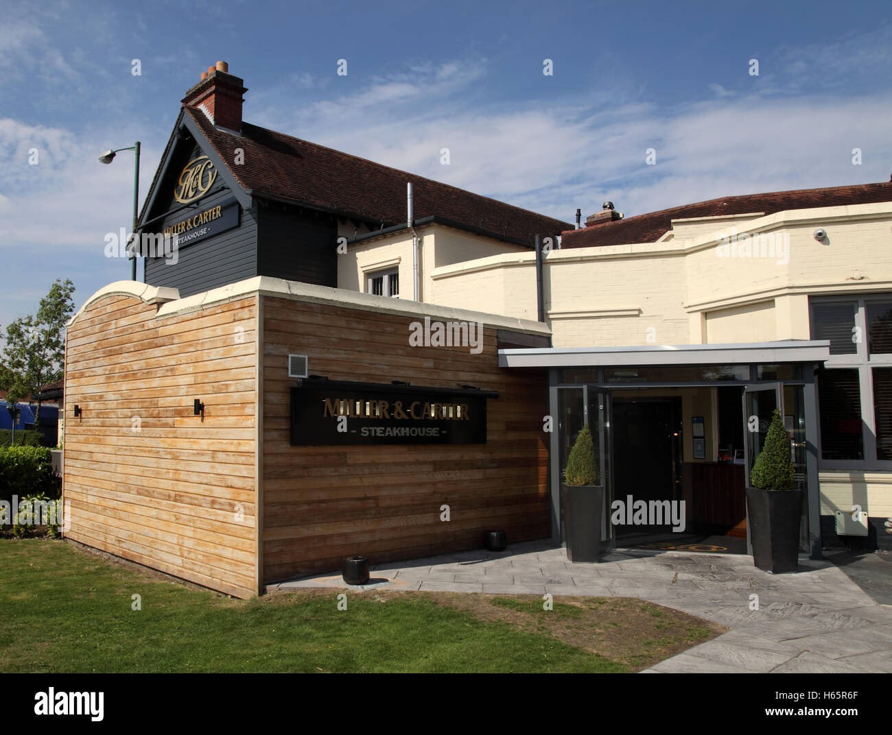 Miller Carter Pub High Resolution Stock Photography and Images - Alamy