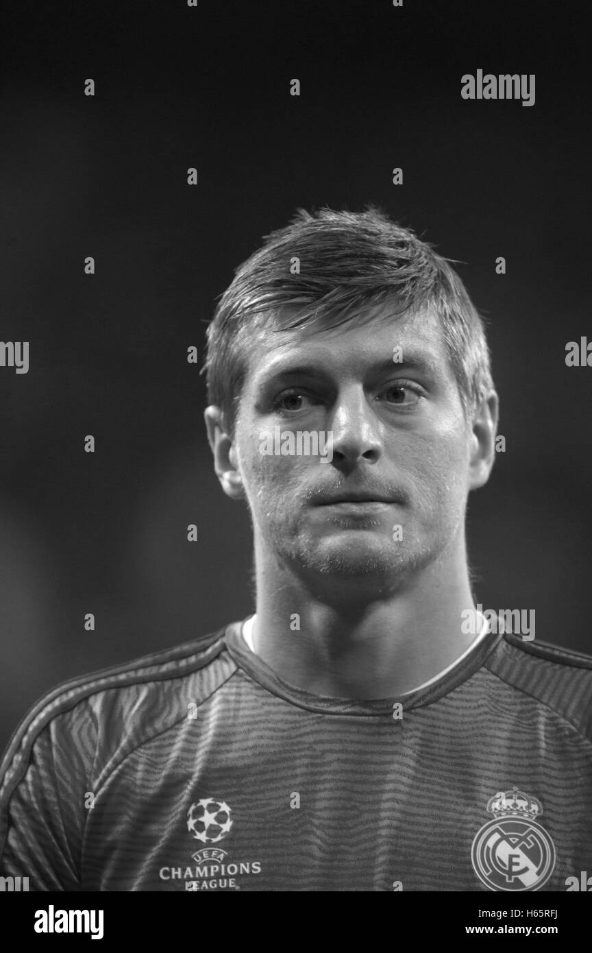 Toni kroos hi-res stock photography and images - Alamy