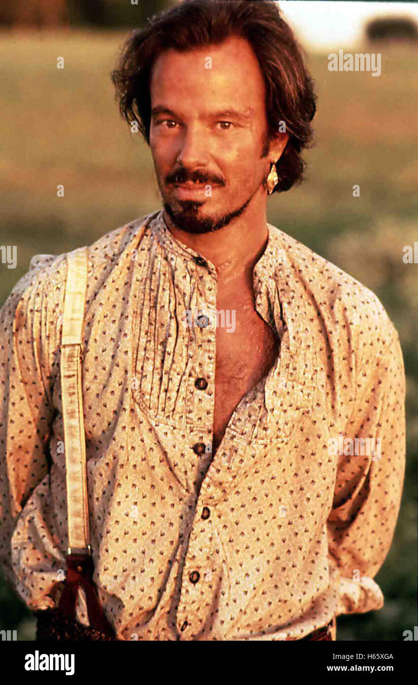 North and south kirstie alley hi-res stock photography and images - Alamy