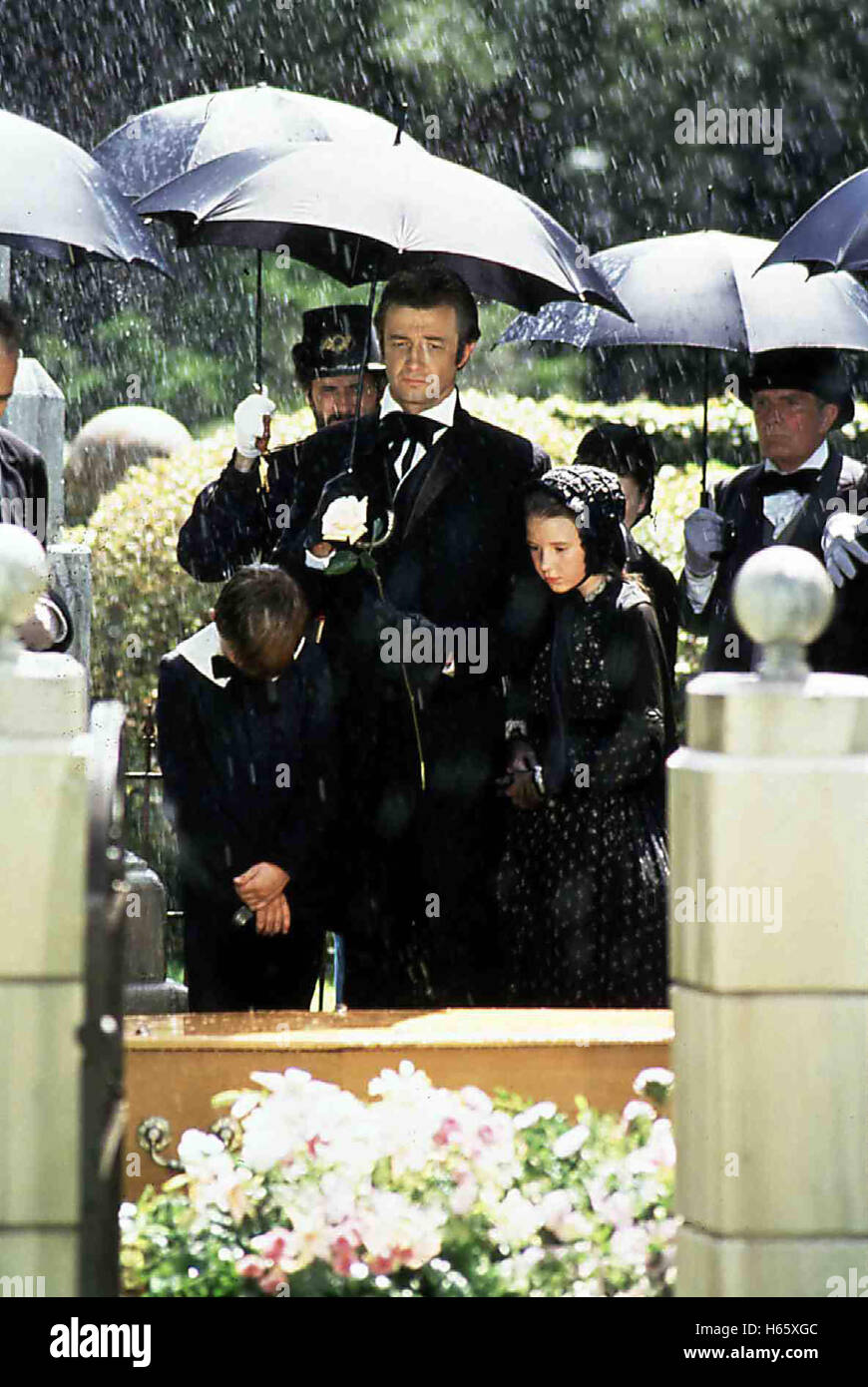 North and south kirstie alley hi-res stock photography and images - Alamy